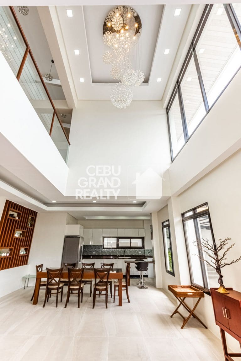 Exquisite Luxury Home with High Ceilings in Doña Rita Village - Cebu ...