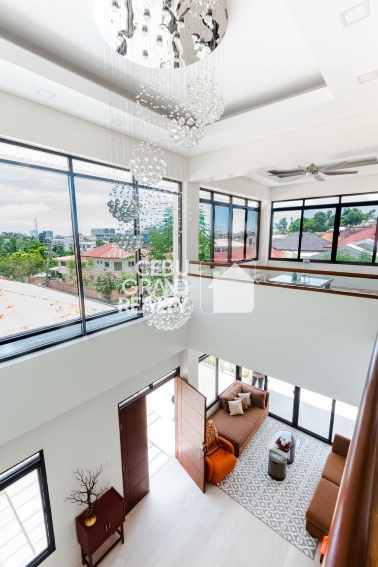 Exquisite Luxury Home with High Ceilings in Doña Rita Village - Cebu ...