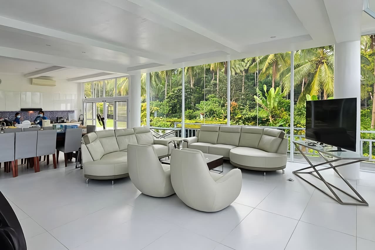 Luxury Tropical Escape with Infinity Pool and Private Pier | Cebu Grand ...