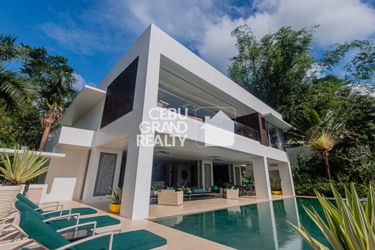 Luxury and Modern Tropical Villa with Infinity Pool in Busay | Cebu ...